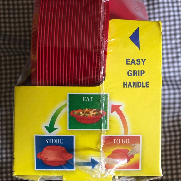 Hefty | Dining | 2 Packs Of 22 Hefty Serve N Store 8 Oz Red Bowls ...